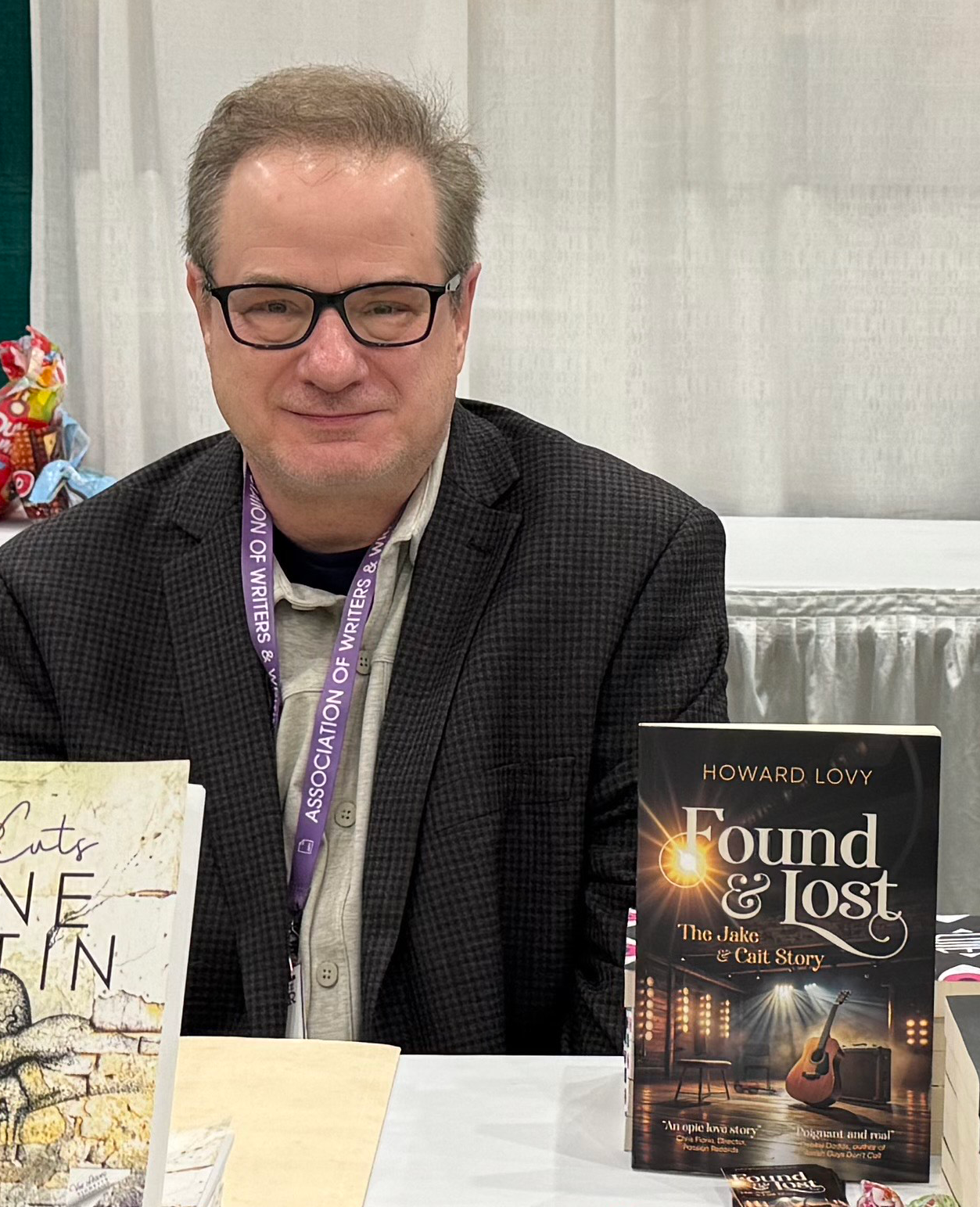 In Conversation with Author Howard Lovy – Debbie Young's Writing Life